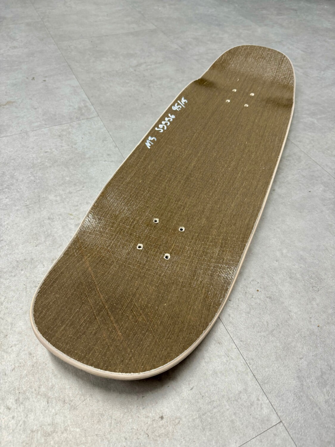 W9.5"/WB15" MEDIUM TWINTIP- SLICK - NATURAL FIBER - Napalm Custom